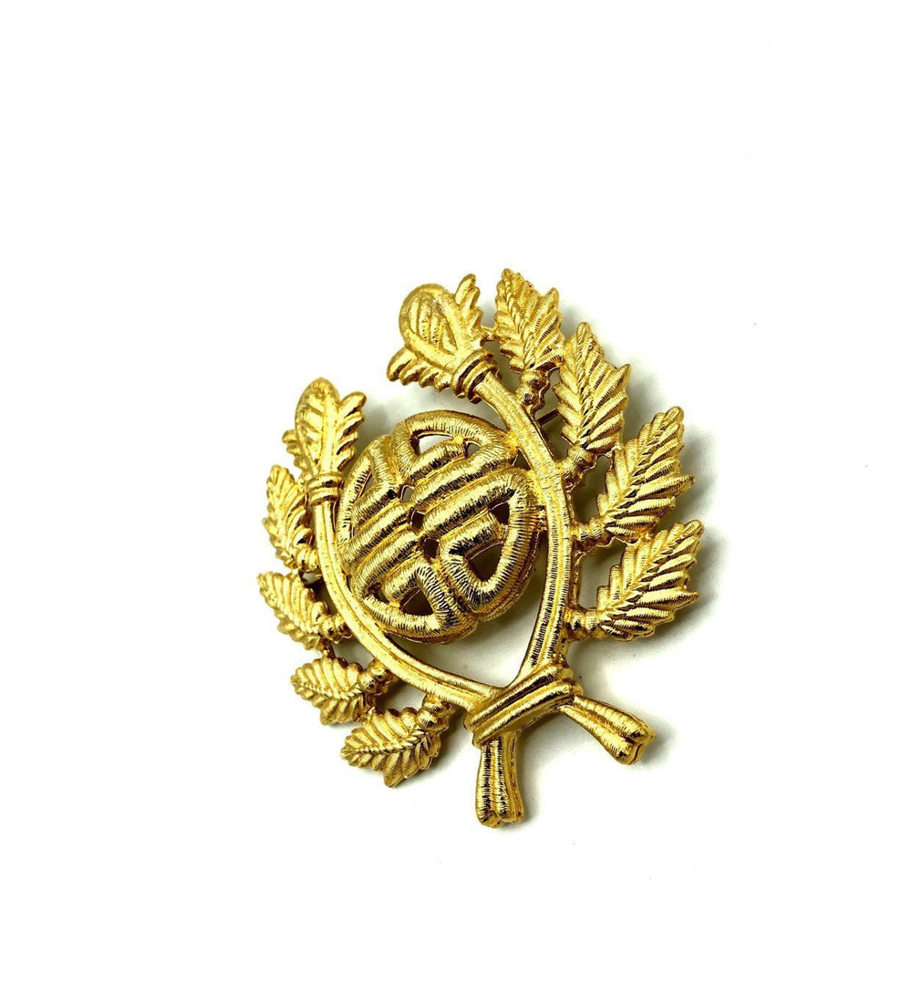 Classic Gold Givenchy Logo Laurels Emblem Vintage Brooch – 24 Wishes ...