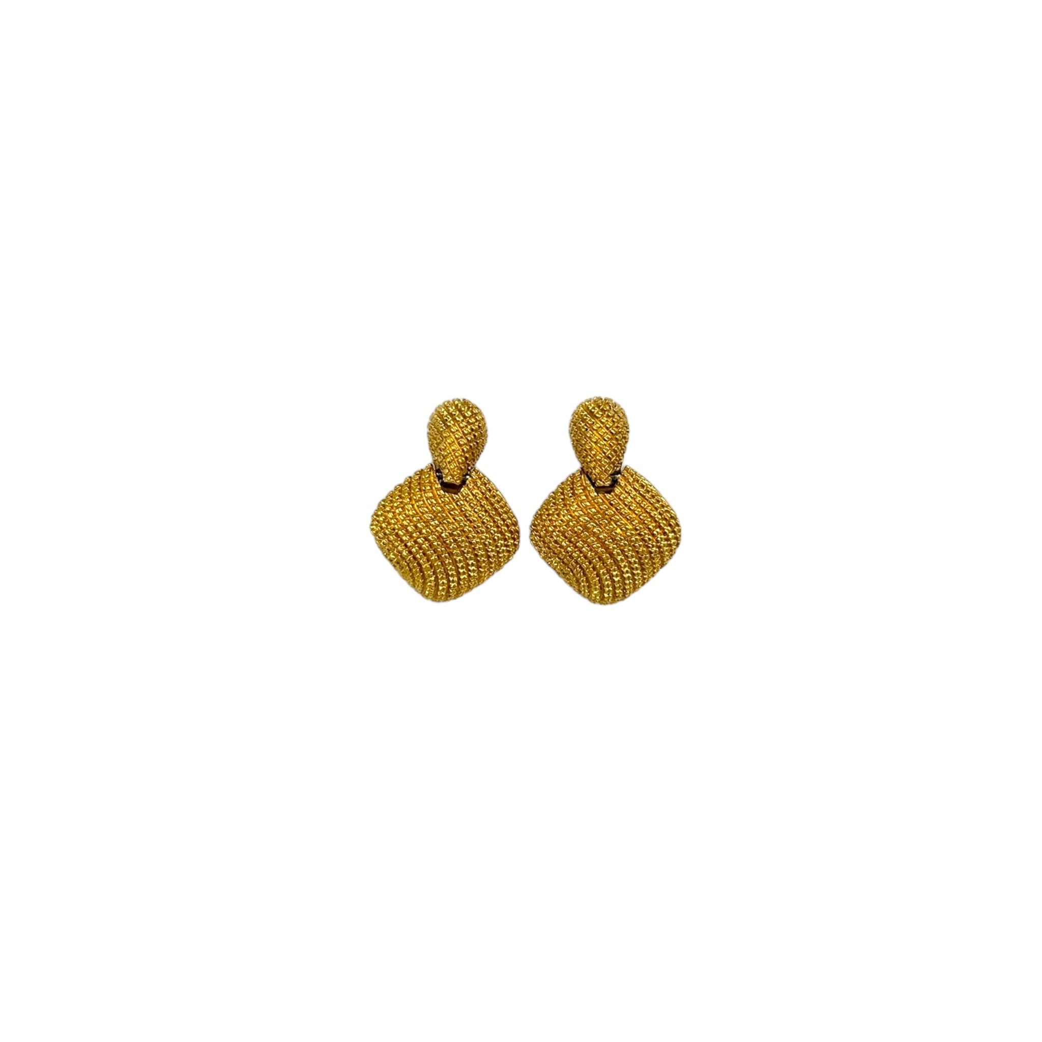 St. John Gold Textured Door Knocker Clip-On Earrings - 24 Wishes ...